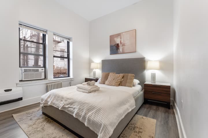 Modern Hideaway: Homey Bay Ridge Studio - Brooklyn, NY