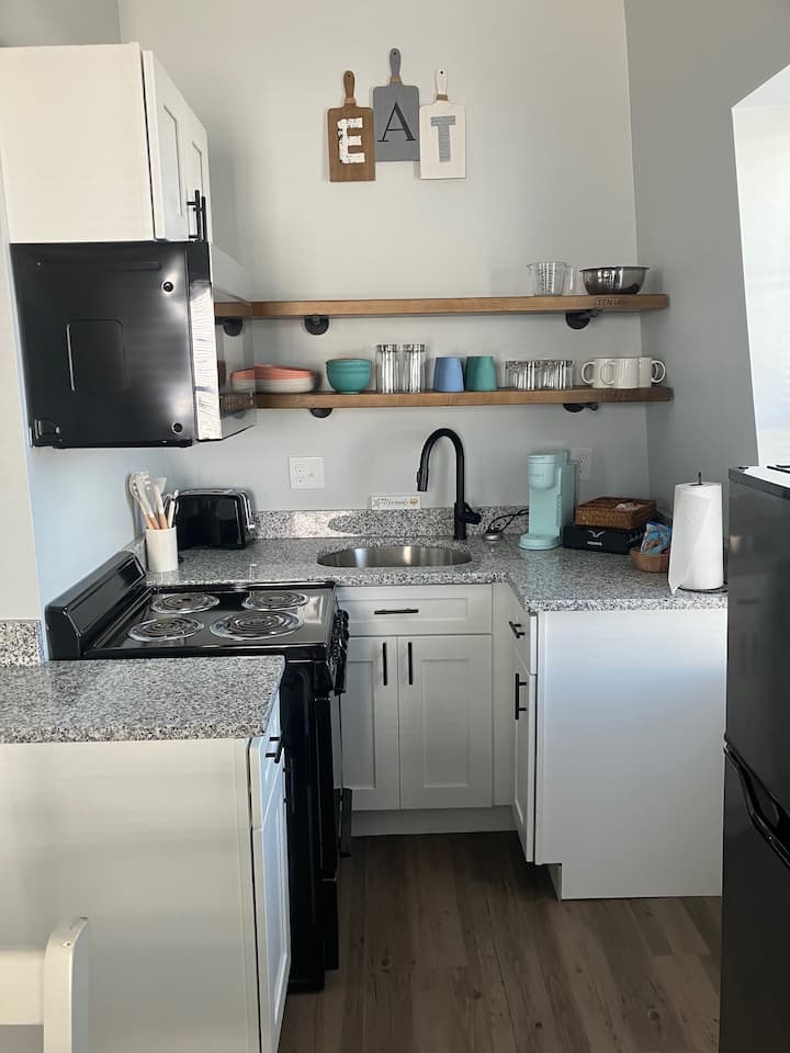 Hampton Beach Family Getaway - Seabrook, NH