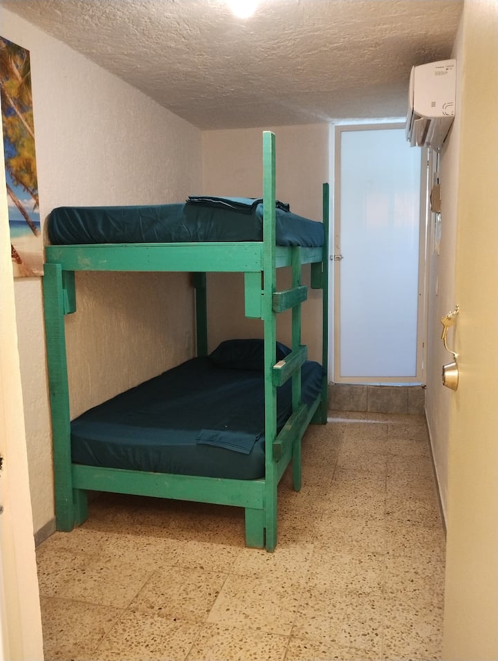 Room Number 5 Private - Cancún