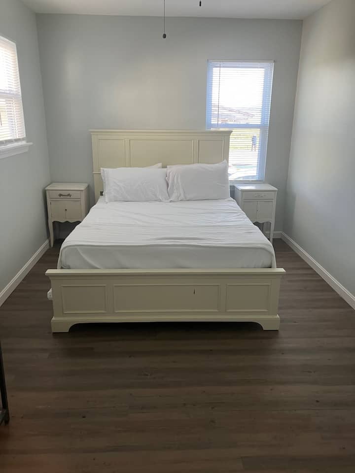 Family Beach Getaway| Sleeps 5 - Hampton Beach, NH