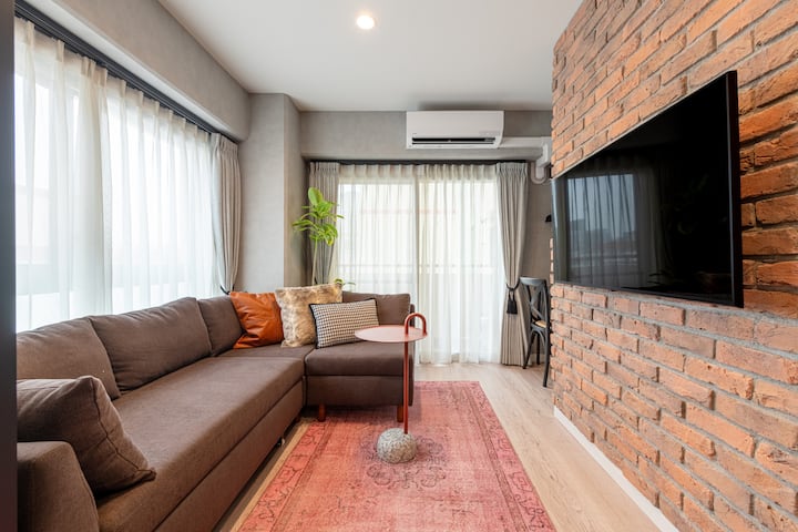 Gateway To Brooklyn: #601 - Tokyo