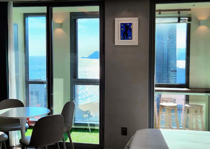 L29-3[newly Built][초고층오션뷰/핵심번화가/해변5분/지하철역 3분/짐보관] - Busan
