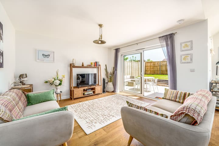 Bungalow Close To South Downs & Beach - Littlehampton
