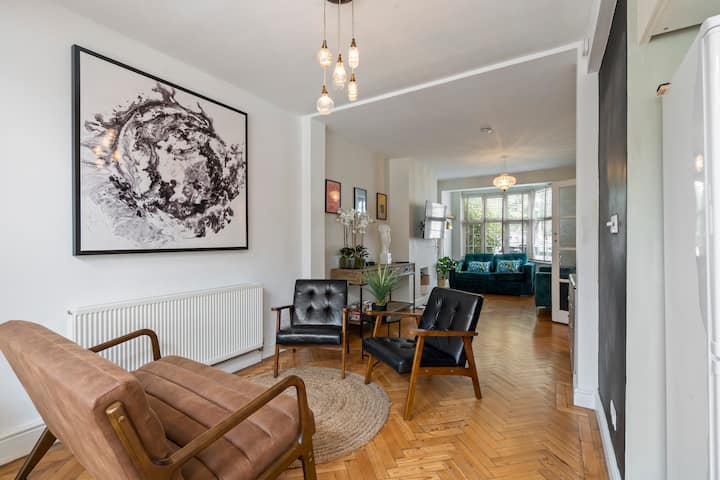 Entire House With Free Parking - Surbiton