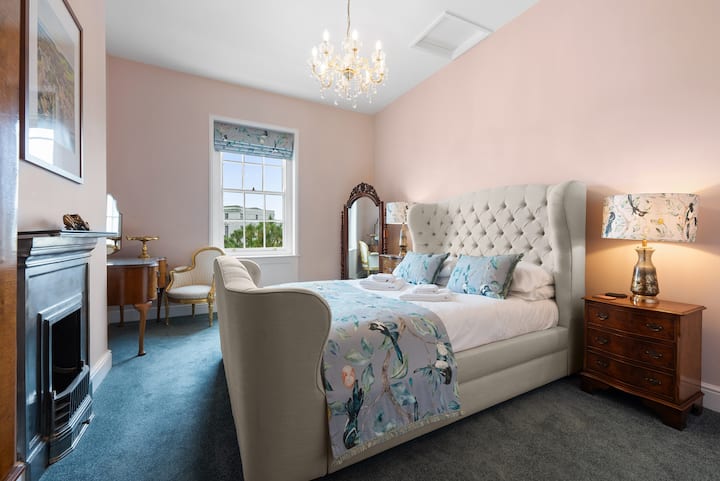 Sea-view Flat • Hot Tub • 15% Weekly, 20% Monthly - Harbour Park Amusements
