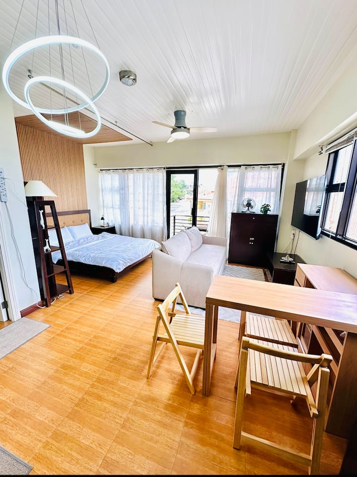 Gardenville Hotel Cozy Unit Green Valley Baguio - 拉烏尼翁