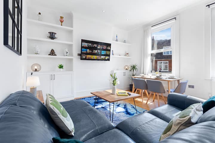 *Modern Spacious 2 Bed Flat Near Richmond Park* - London, UK