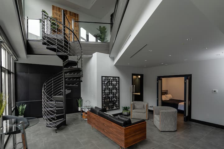 Upscale City Living - New - Charlottesville, VA