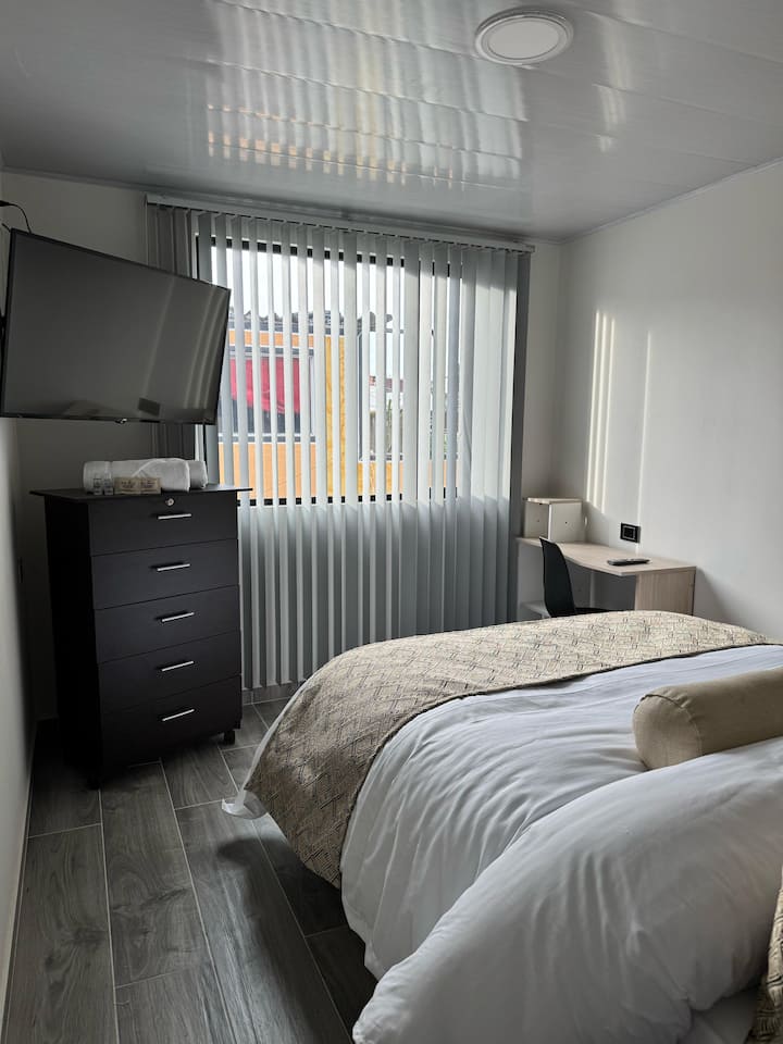 Habitación 401 Con Baño Privado Aeropuerto Dorado - Bogota