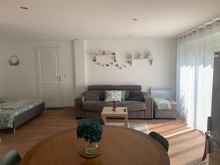 Grand Studio Moderne Au Calme 10min Dijon - Côte-d'Or