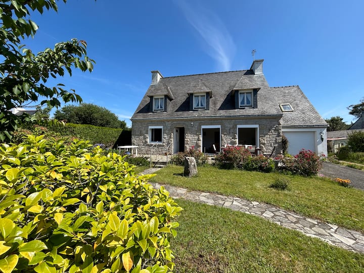 Maison Bretonne Pour 8 Personnes, Bel Extérieur! - Locmariaquer