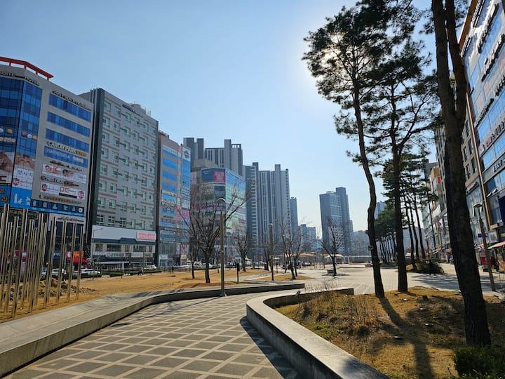 <오픈특가>다산역2분/ 잠실역25분/강남역40분/넷플릭스/12시 퇴실/도보5분 무료주차 - 수택1동
