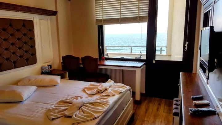 Hotel Blue Pier - Deniz Manzaralı 603 - Altinova