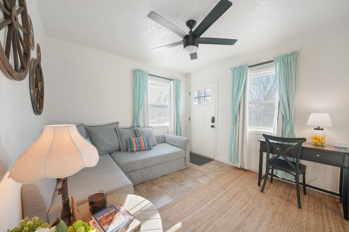 Pioneer Place - Cheerful / 2 Beds W/desk & Big Tv - Utah