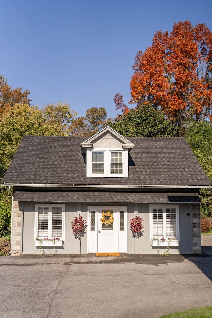 The Carriage House - Lancaster, PA