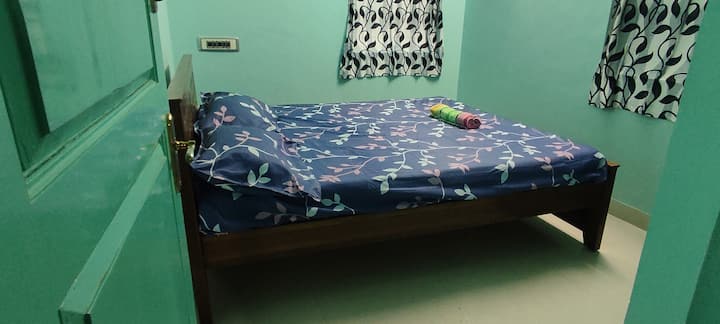 1 Ac Room Dharapuram - Dharapuram