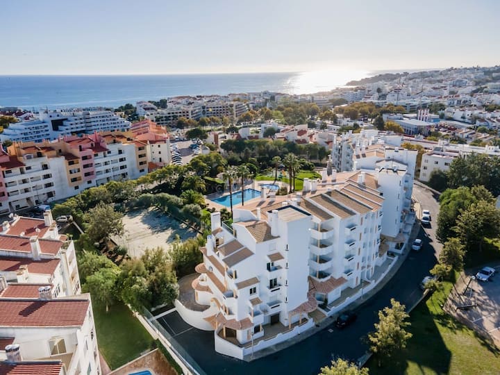 Elegant 2 Bedroom In Albufeira Downtown - Albufeira