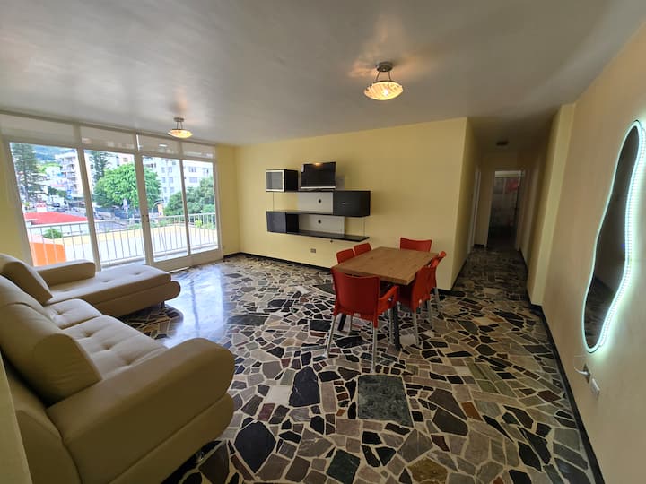 Alójate En Los Palos Grandes Apto16 - Caracas