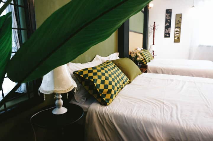 Old Time- Tropical Suite @ 4 Pax - Tawau