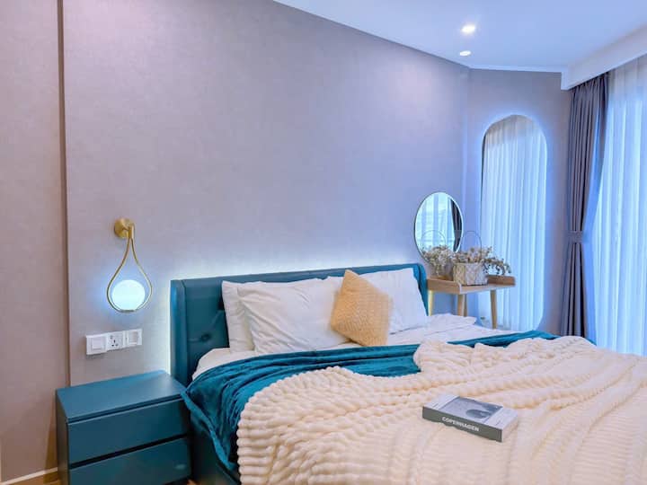 2brs With Balcony -Xuân Homestay - Vietnam