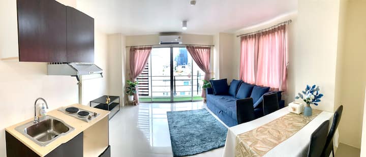 Amazing 5-bed, Near Mrt Ratchada, Bangkok - Bangkok
