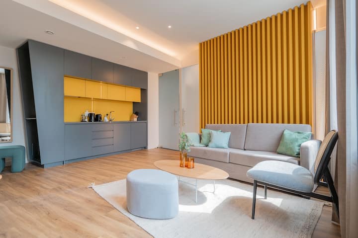 Amsterdam Gatwickstraat | 1-bedroom Comfort Suite - Amsterdam Airport Schiphol (AMS)