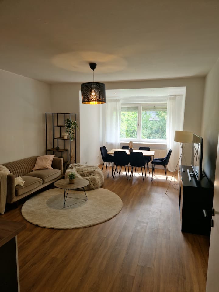 Quiet Family Apartment -10mi. Oktoberfest-parking - Munich