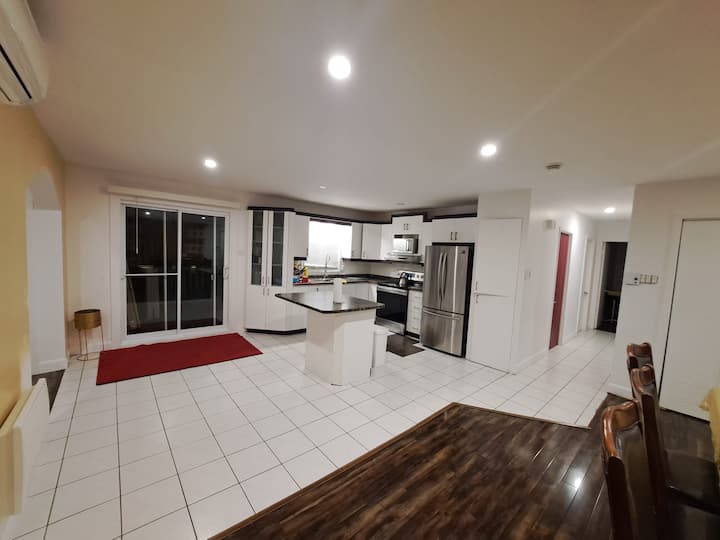 Chambre Privée Fermée à Clé Numéro 1 - Trois-Rivières