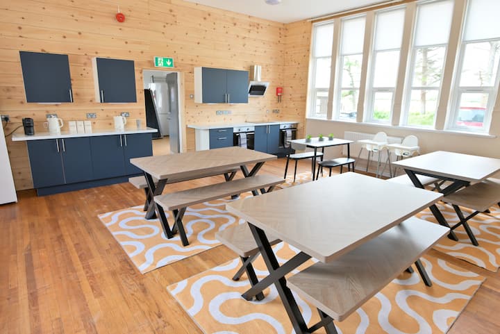 The Old School House (Up To 23) - Limavady