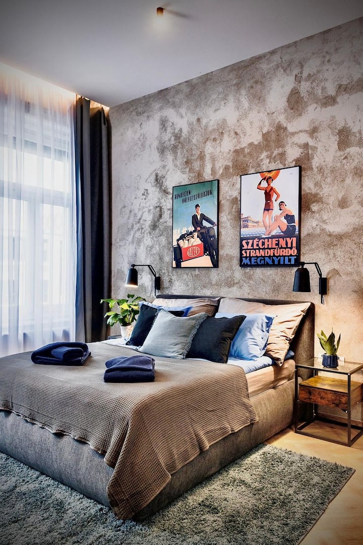 Lujza B. Studio 41 - Budapest