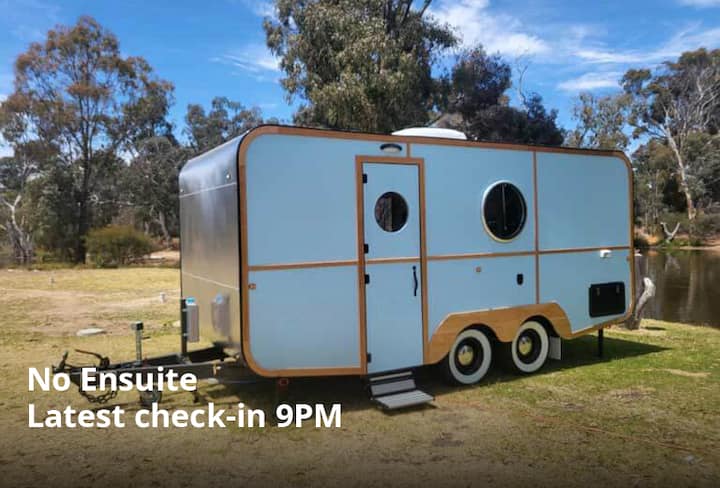 Retro Caravan, No Bathroom (Hv3) - Stawell