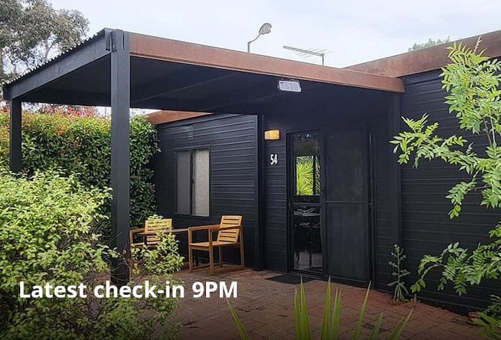 1 Queen, Bathroom (C54) - Stawell