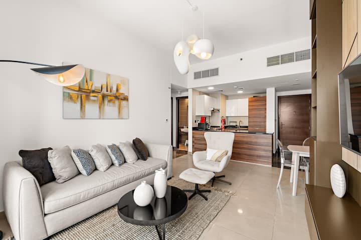 Waterfront View 1br Apt With Gym, Pool & Sauna - Dubai Marina