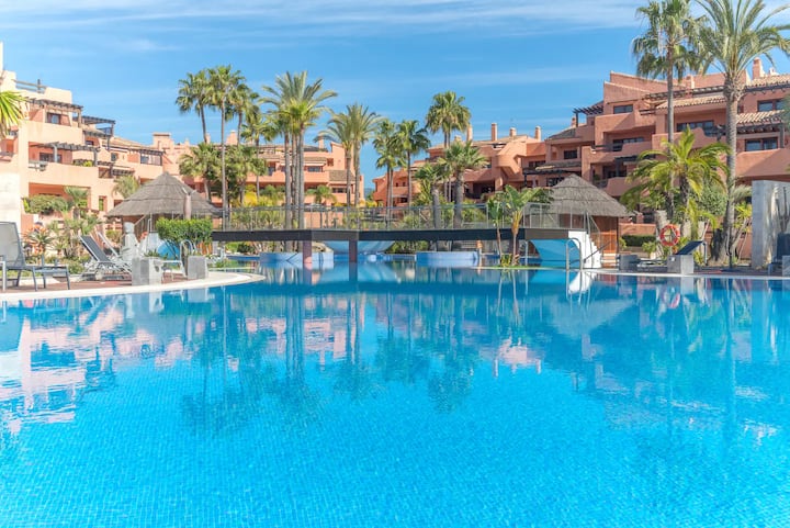 Happy Luxury Apartment - Beachside In Mar Azul - Estepona