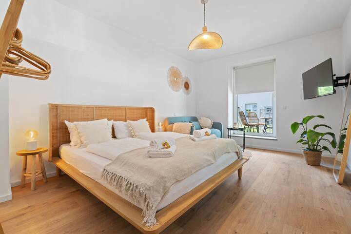 New Boho City Apartment With Garden - Gersthofen