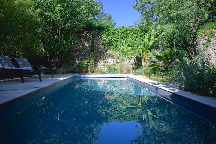 Grande Maison De Famille Avec Piscine En Provence - Lambesc