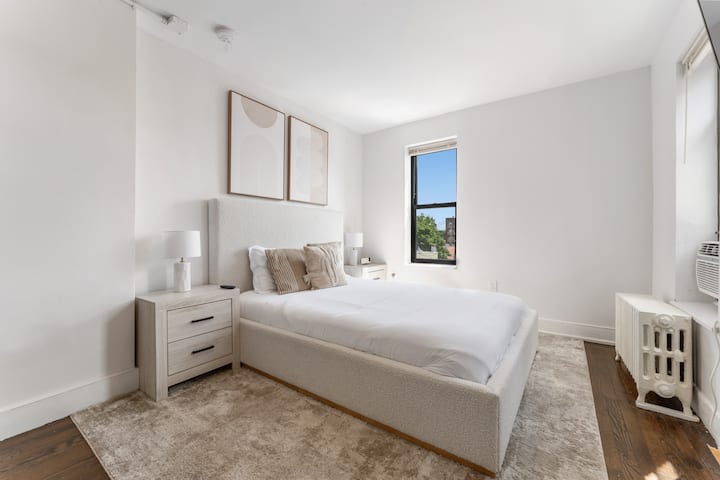 Two Connected Studios For 4: Spacious Stay - New York City