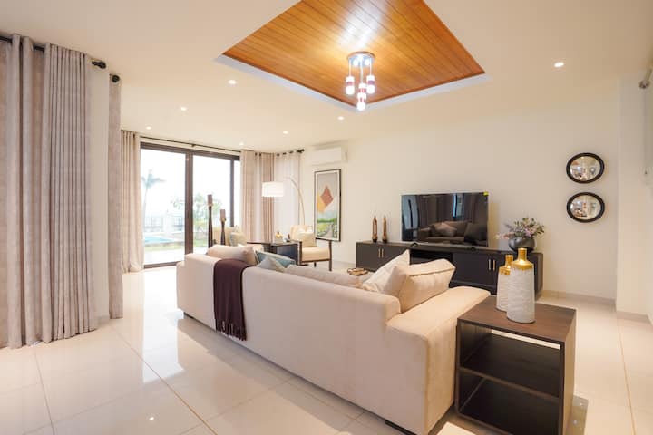 Stylish Beachfront Villa | Wifi | Pool | Fumba - Tanzania