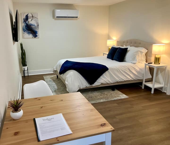 Suite Retreat In Avondale - Jacksonville, FL