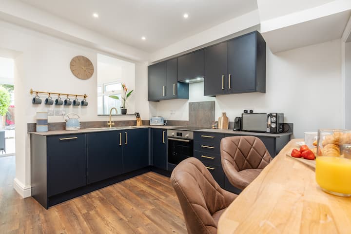 The Tides, 3 Bed House Morecambe - Morecambe