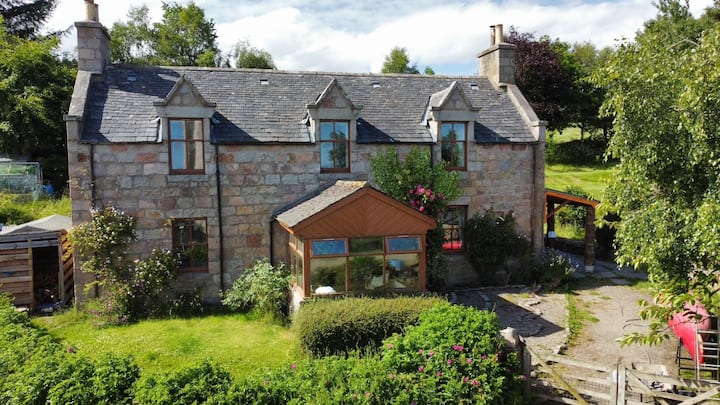Well-loved Rural Family Home. - Aboyne