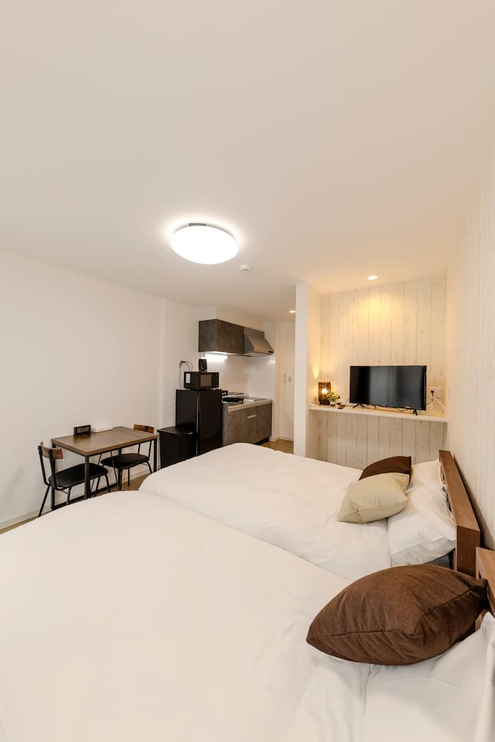 松Ⅱ201/2ppl/easy Access To Kix/1 Train To City/9783 - Japan