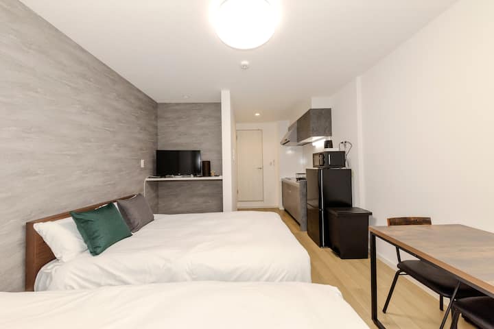 松Ⅱ302/2ppl/easy Access To Kix/1 Train To City/9787 - Japón