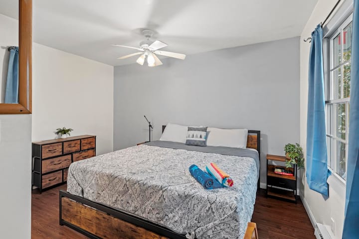 1 Bedroom | King Bed | Ocean Block | 1 Parking |#2 - New Jersey