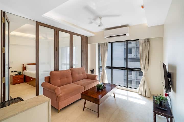 Milano | Cozy Studio In Bkc With Lift & Wi-fi - Mumbai