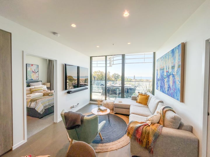 Empress Escape - Australia