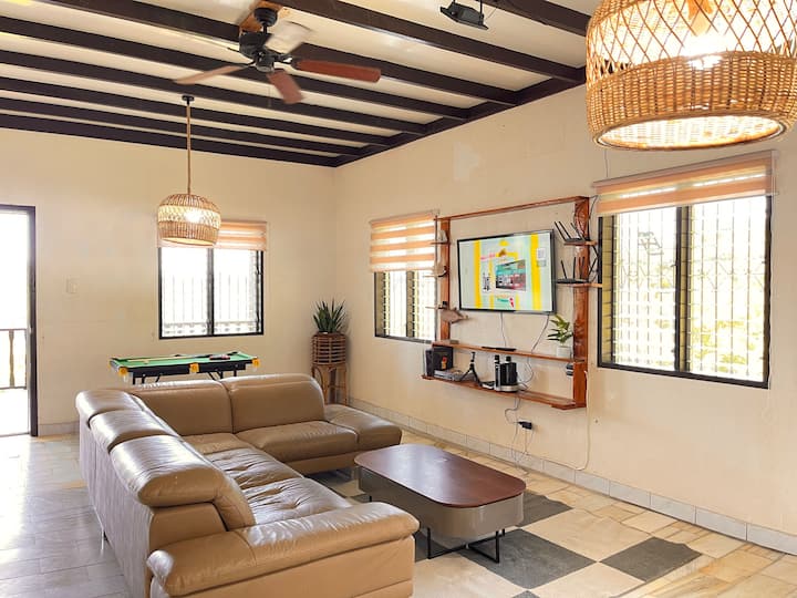 Galera Lodge: Spacious 3 Bedroom House W Bay View - Puerto Galera