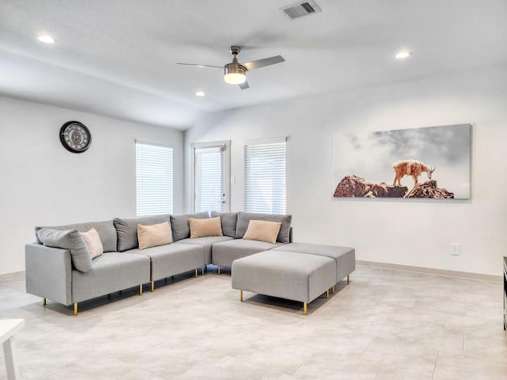 Relo Specialist: Viewing & 1st Floor Bdr M#41733 - Katy, TX