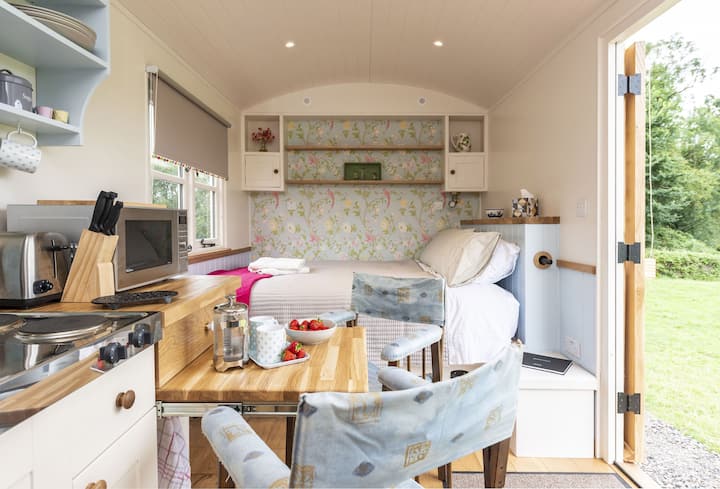 Apple, A Charming Countryside Retreat. Warm & Cosy - Sherborne