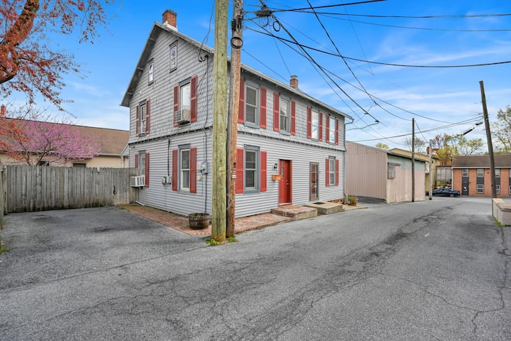 Cute And Cozy 2 Bedroom - Lititz, PA